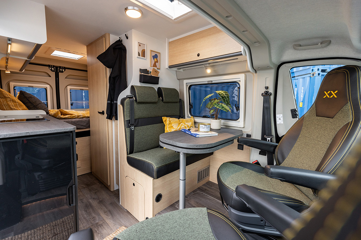 Capron GmbH Neustadt - SUNLIGHT - Camper Vans CLIFF 600 XX - Die ...