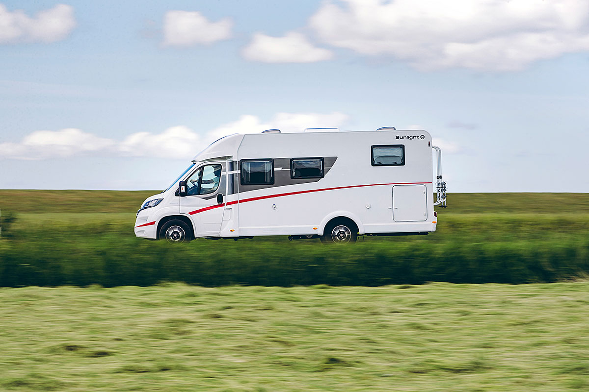 Capron GmbH Neustadt - SUNLIGHT - Semi-Integrated - The motorhome factory