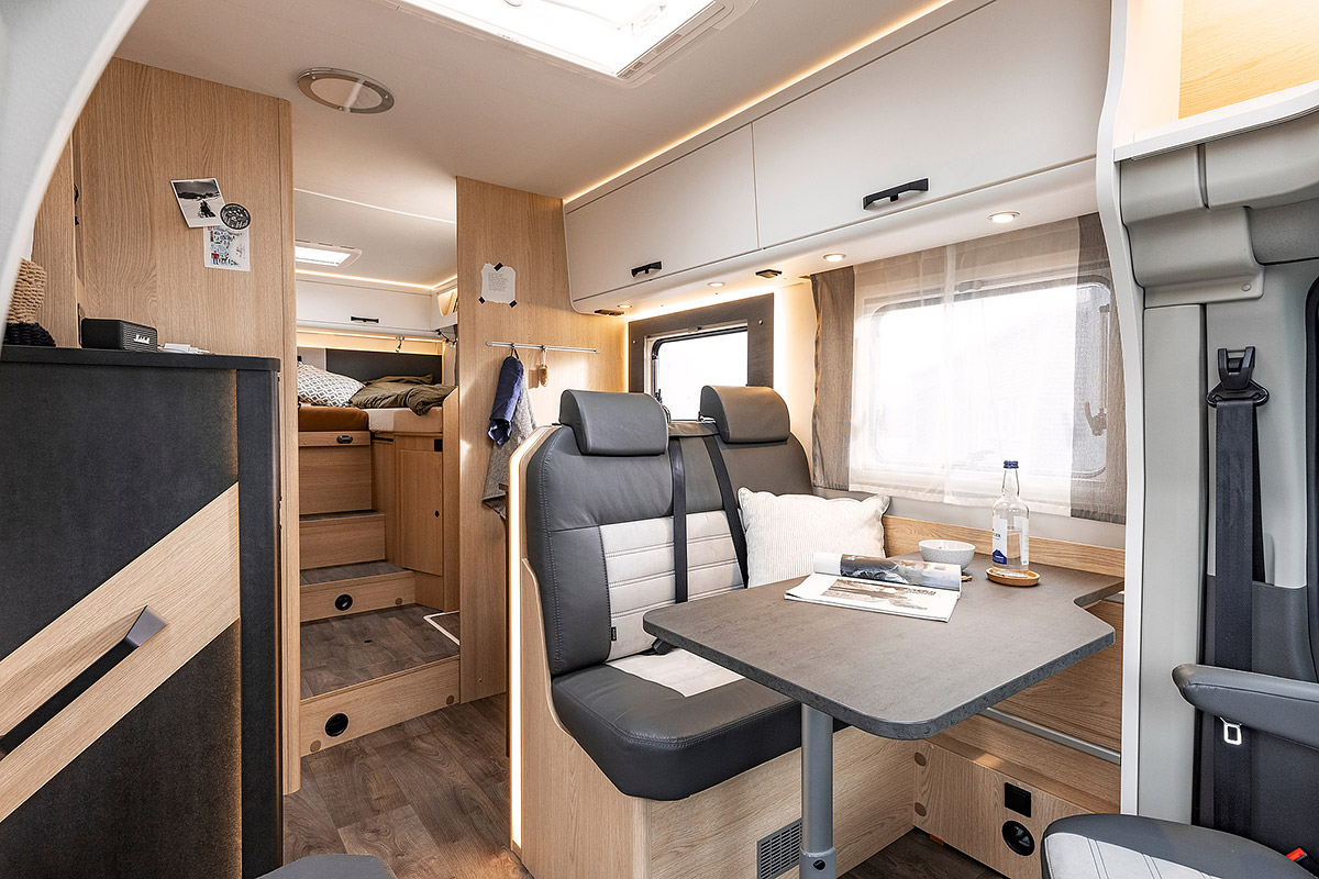 Capron GmbH Neustadt - SUNLIGHT - Semi-Integrated - The motorhome factory