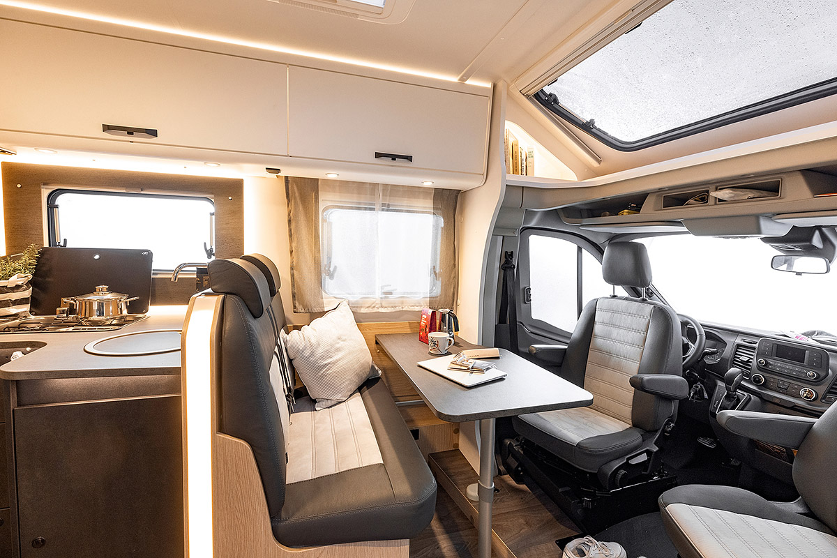 Capron GmbH Neustadt - SUNLIGHT - Semi-Integrated - The motorhome factory